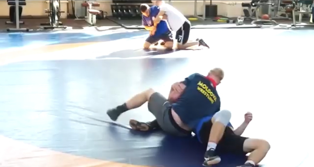 (VIDEO)Un ustian delegat la Campionatul Mondial de lupte libere - Est ...